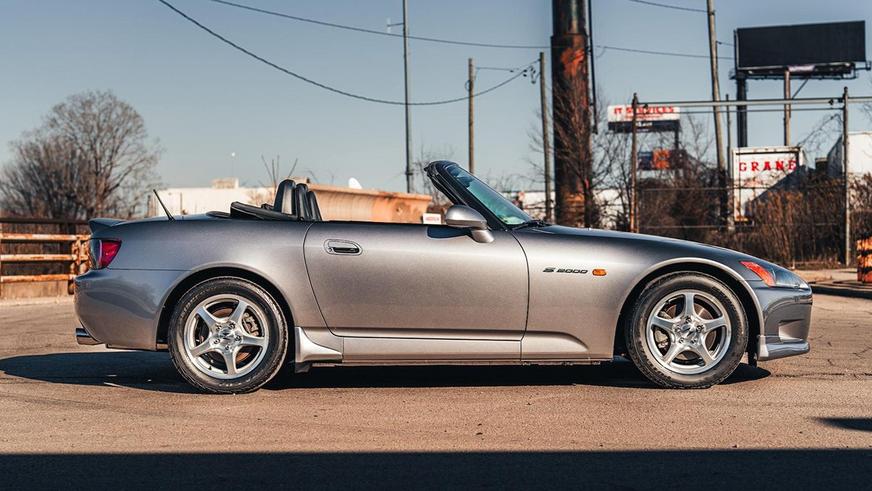 Honda S2000 с мизерным пробегом появилась на торгах — Kolesa.kz || Почитать