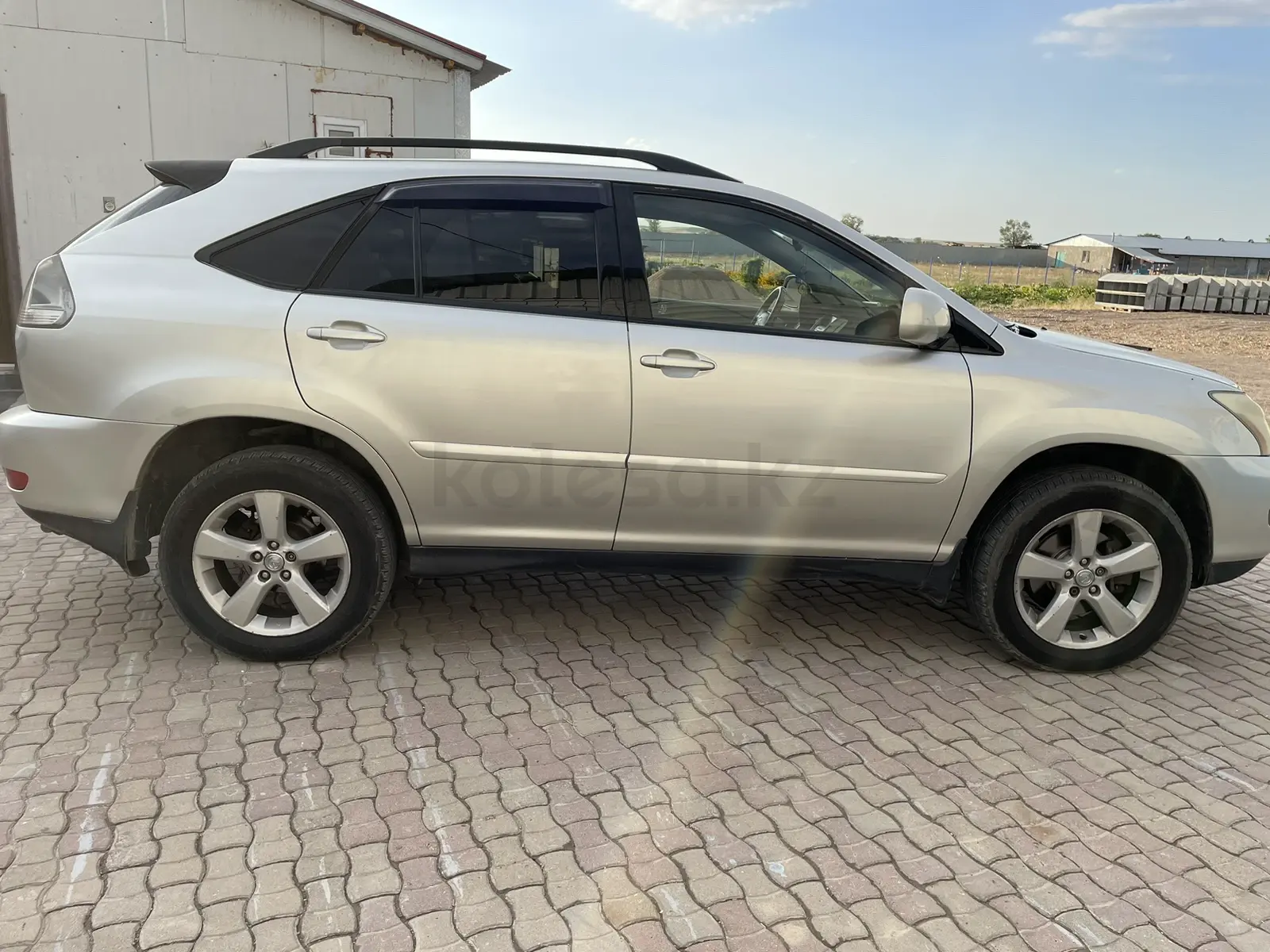 Продажа Lexus RX 330 2003 года в Алматы - №158383267: цена 7000000 ...