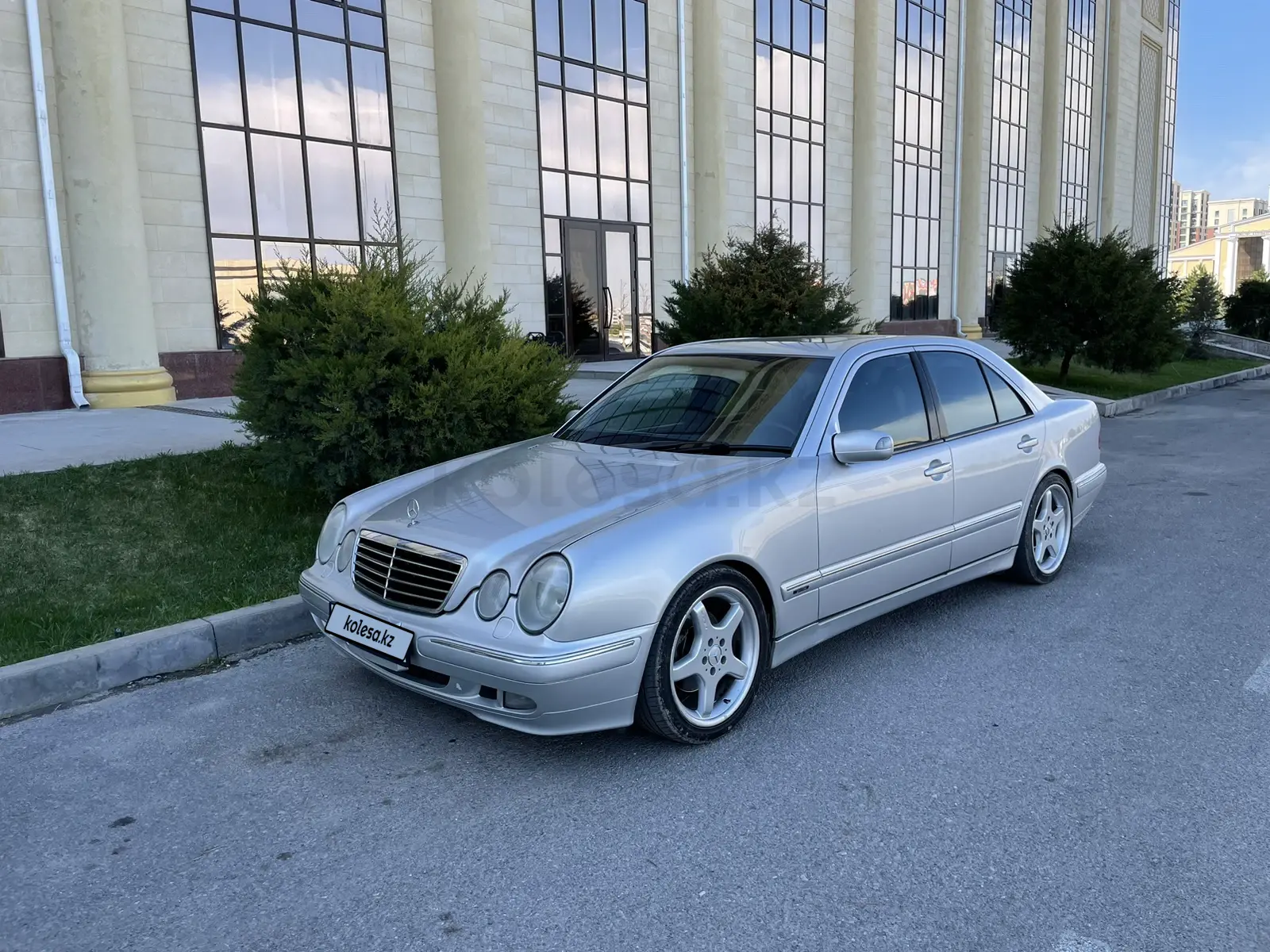 Продажа Mercedes-Benz E 320 2001 года в Шымкенте - №167691820: цена 6300000₸. Купить Mercedes ...