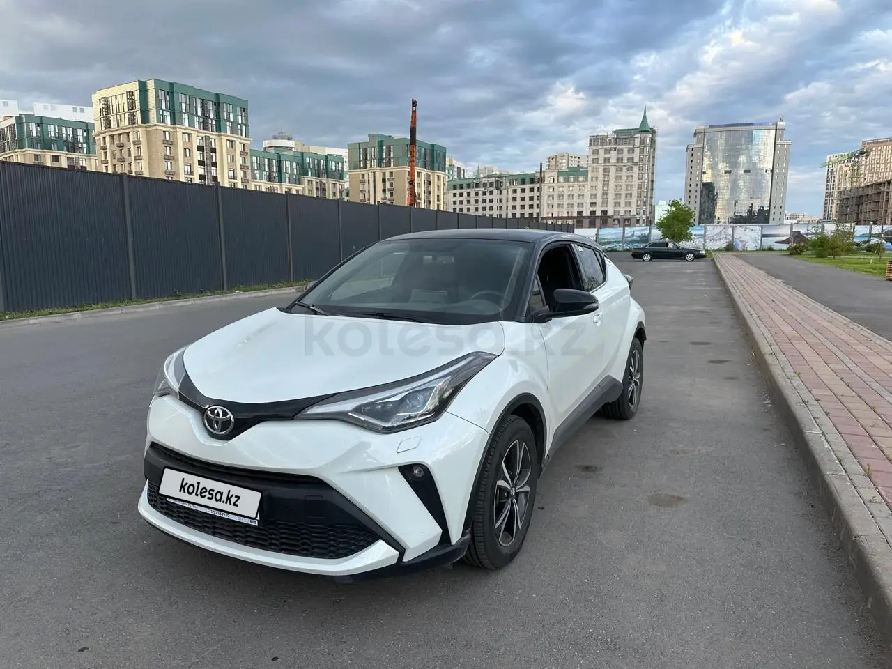Продажа Toyota C-HR 2021 года в Астане - №171700203: цена 12500000₸. Купить Toyota C-HR — Колёса