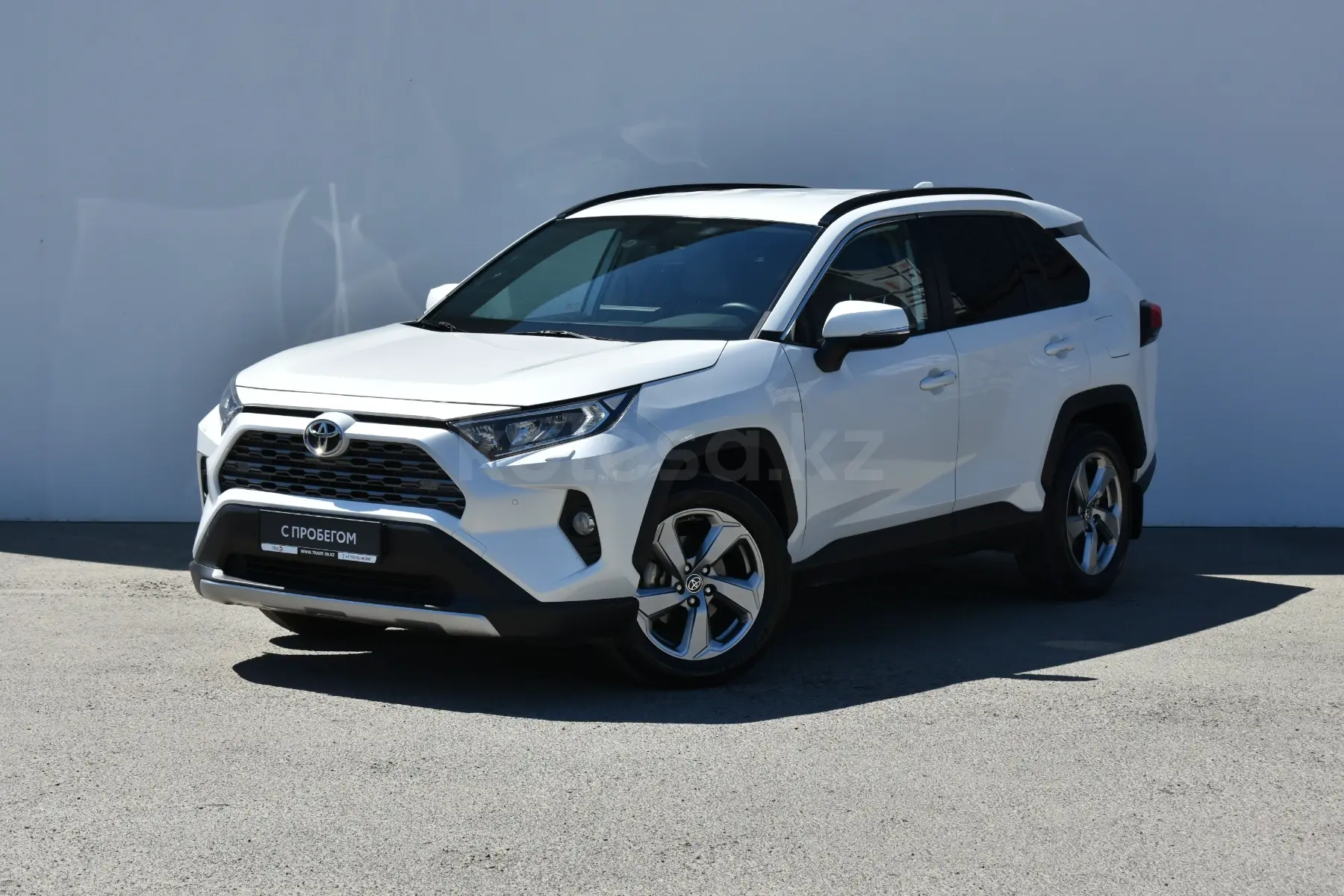 Продажа Toyota RAV4 2020 года в Атырау - №172087682: цена 12900000₸. Купить Toyota RAV4 — Колёса
