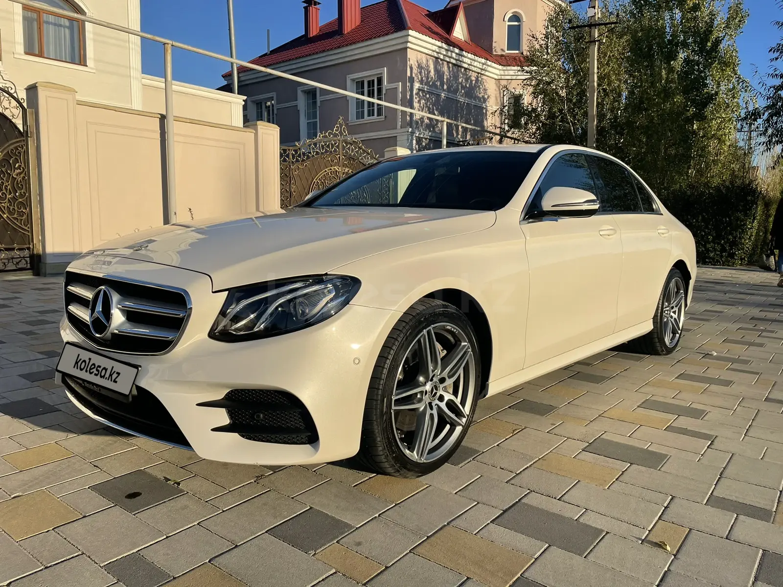 Продажа Mercedes-Benz E 200 2019 года в Костанае - №168914476: цена 22500000₸. Купить Mercedes ...