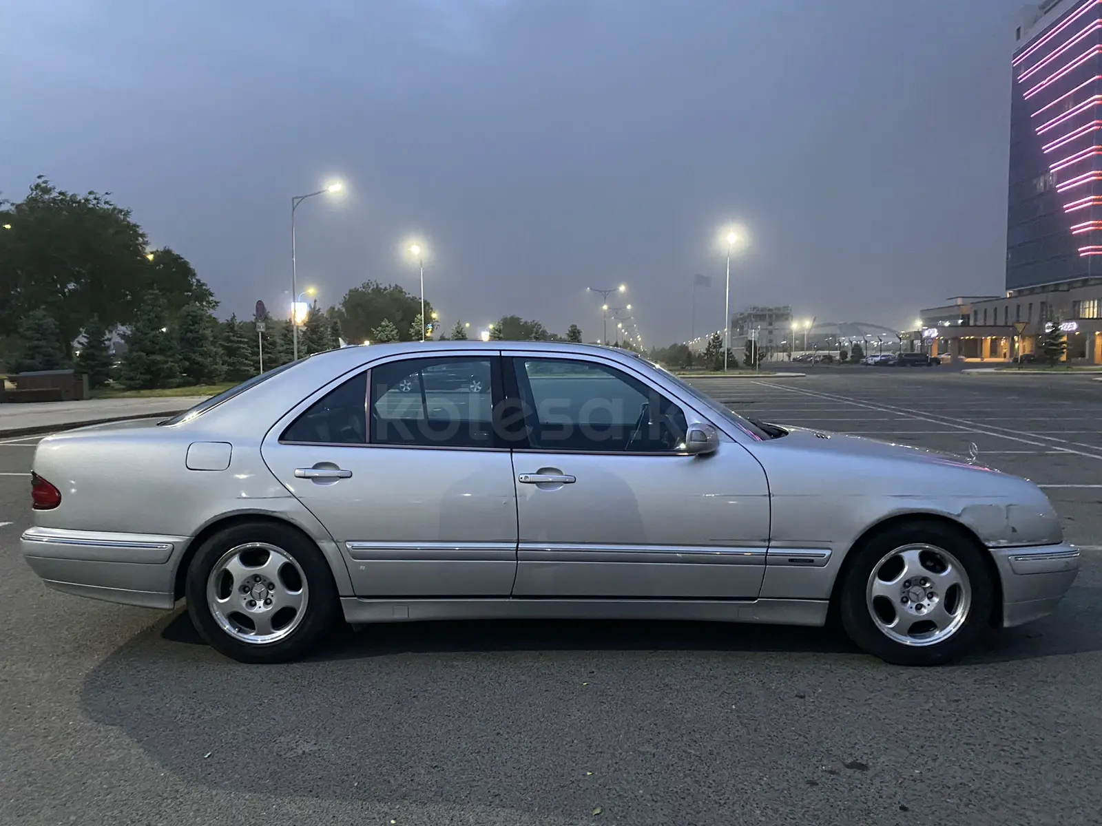 Продажа Mercedes-Benz E 240 2001 года в Талдыкоргане - №170669778: цена 3500000₸. Купить ...