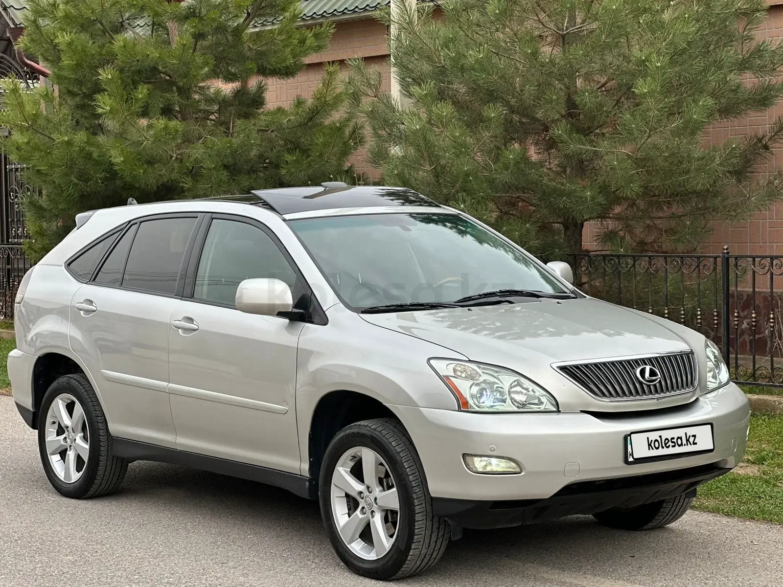 Продажа Lexus RX 330 2004 года в Шымкенте - №168857166: цена 7000000 ...