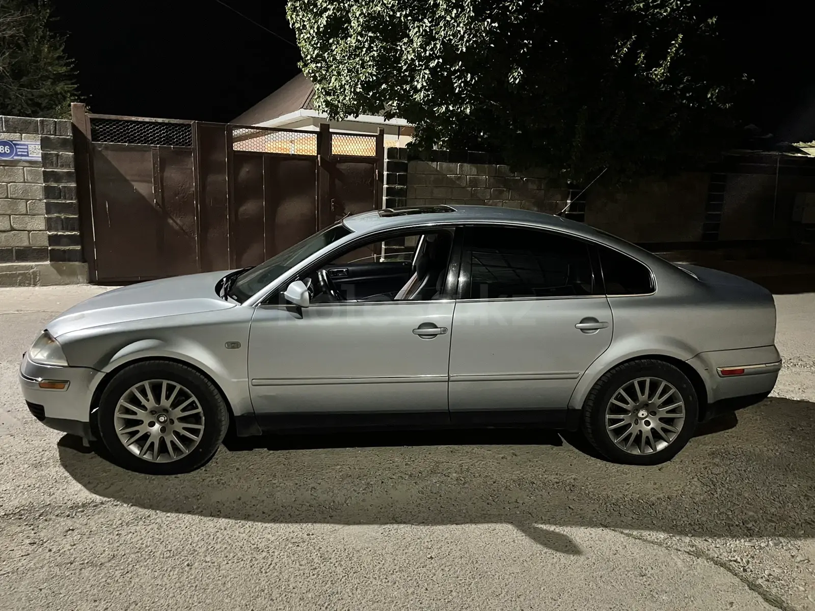 Продажа Volkswagen Passat 2001 года в Шымкенте - №174950513: цена ...