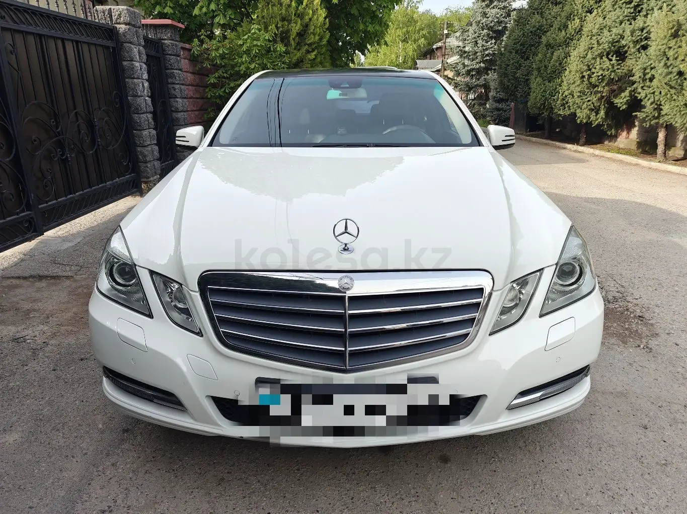 Продажа Mercedes-Benz E 200 2010 года в Алматы - №169741710: цена 7200000₸. Купить Mercedes-Benz ...