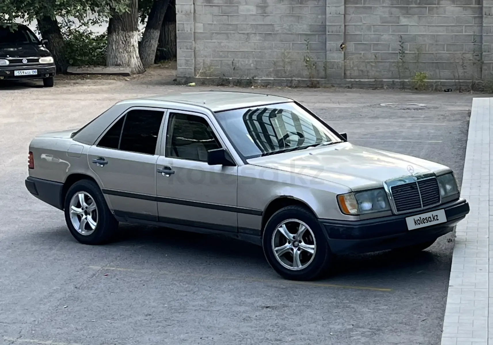 Продажа Mercedes-Benz E 280 1989 года в Таразе - №173164886: цена ...
