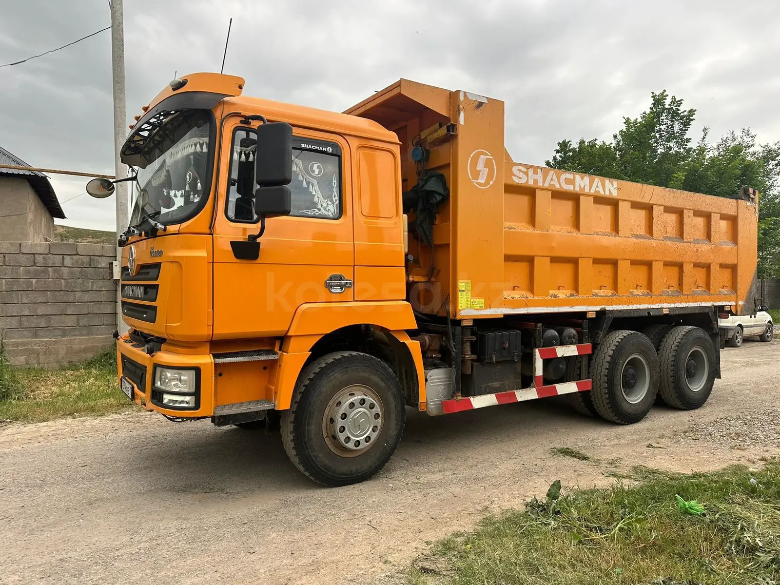 Продажа самосвалов Shacman (Shaanxi) F3000 2018 г. в Шымкенте ...
