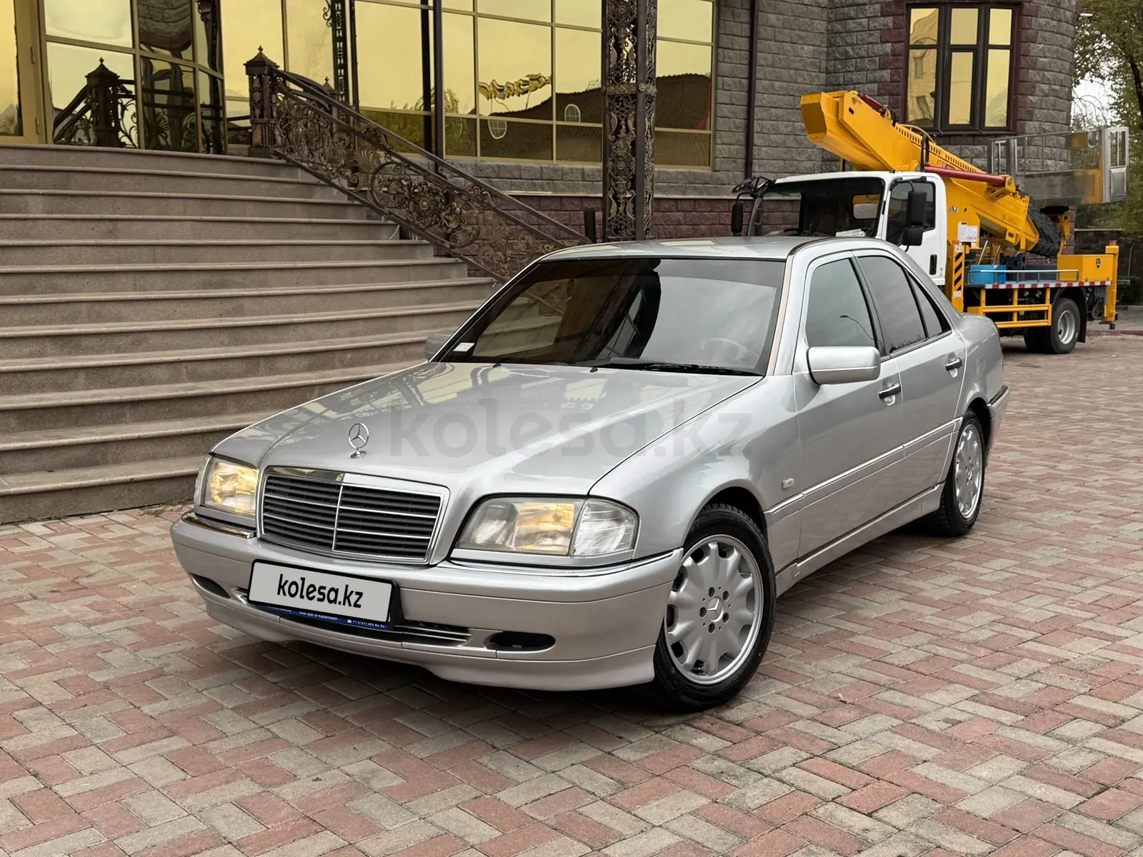 Продажа Mercedes-Benz C 240 1997 года в Алматы - №177600716: цена 3500000₸. Купить Mercedes-Benz ...