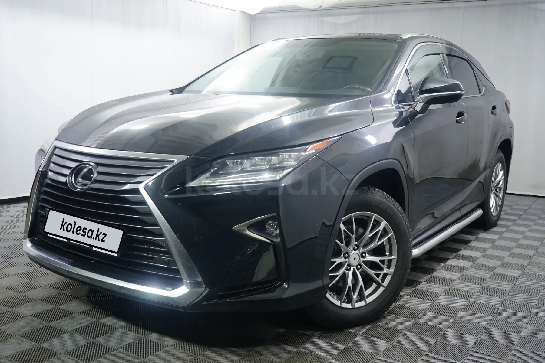 Продажа Lexus RX 200t 2017 года в Алматы - №169062513: цена 18900000 ...