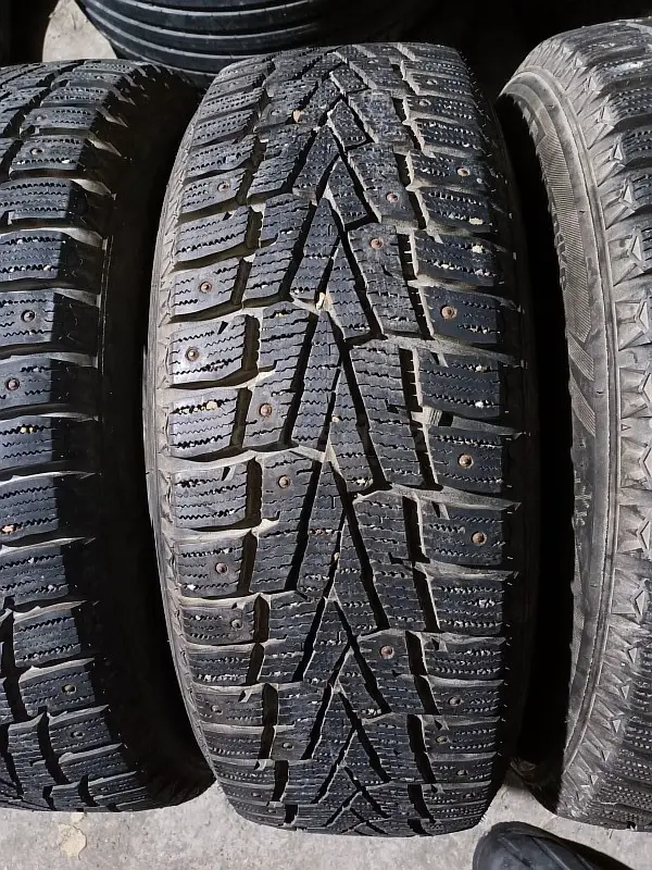 ОДНУ шину 215/60 R16 — "Nexen WinGuard WinSpike" (Корея), шипован в ...