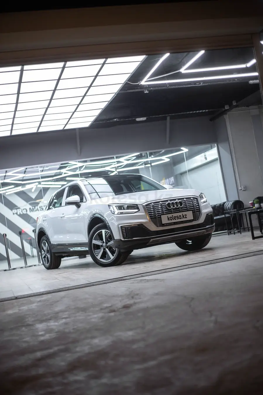 Продажа Audi Q2L e-tron 2021 года в Алматы - №162831166: цена 11900000₸. Купить Audi Q2L e-tron ...