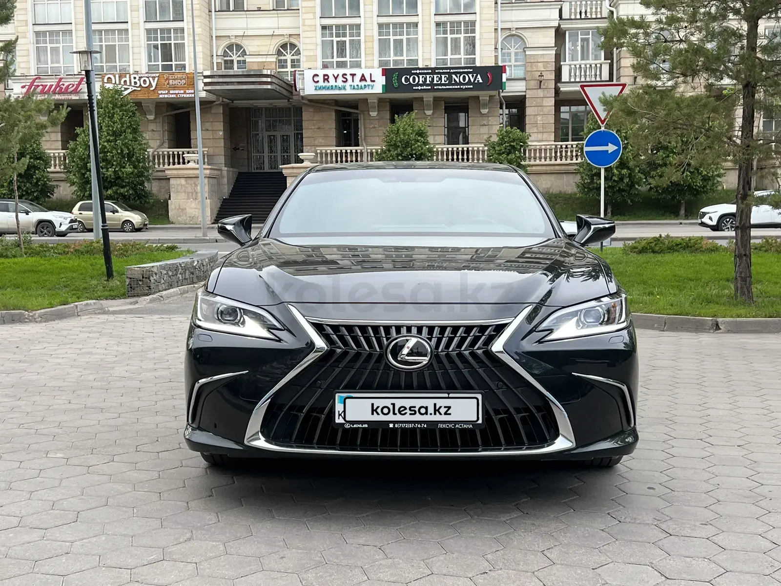 Продажа Lexus ES 250 2023 года в Астане - №172435867: цена 26300000₸. Купить Lexus ES 250 — Колёса