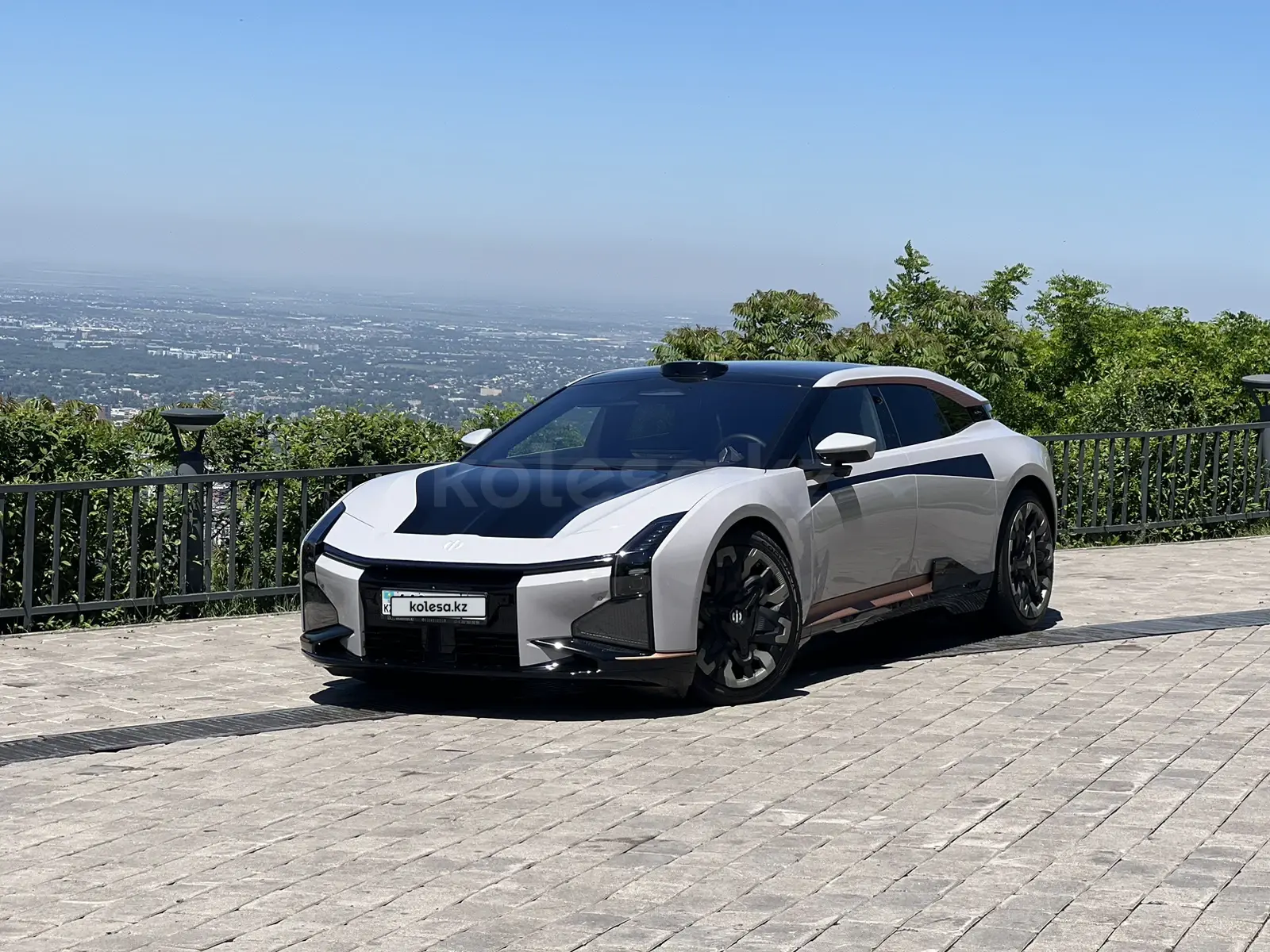 Продажа HiPhi Z 2023 года в Алматы - №172719991: цена 31000000₸. Купить HiPhi Z — Колёса