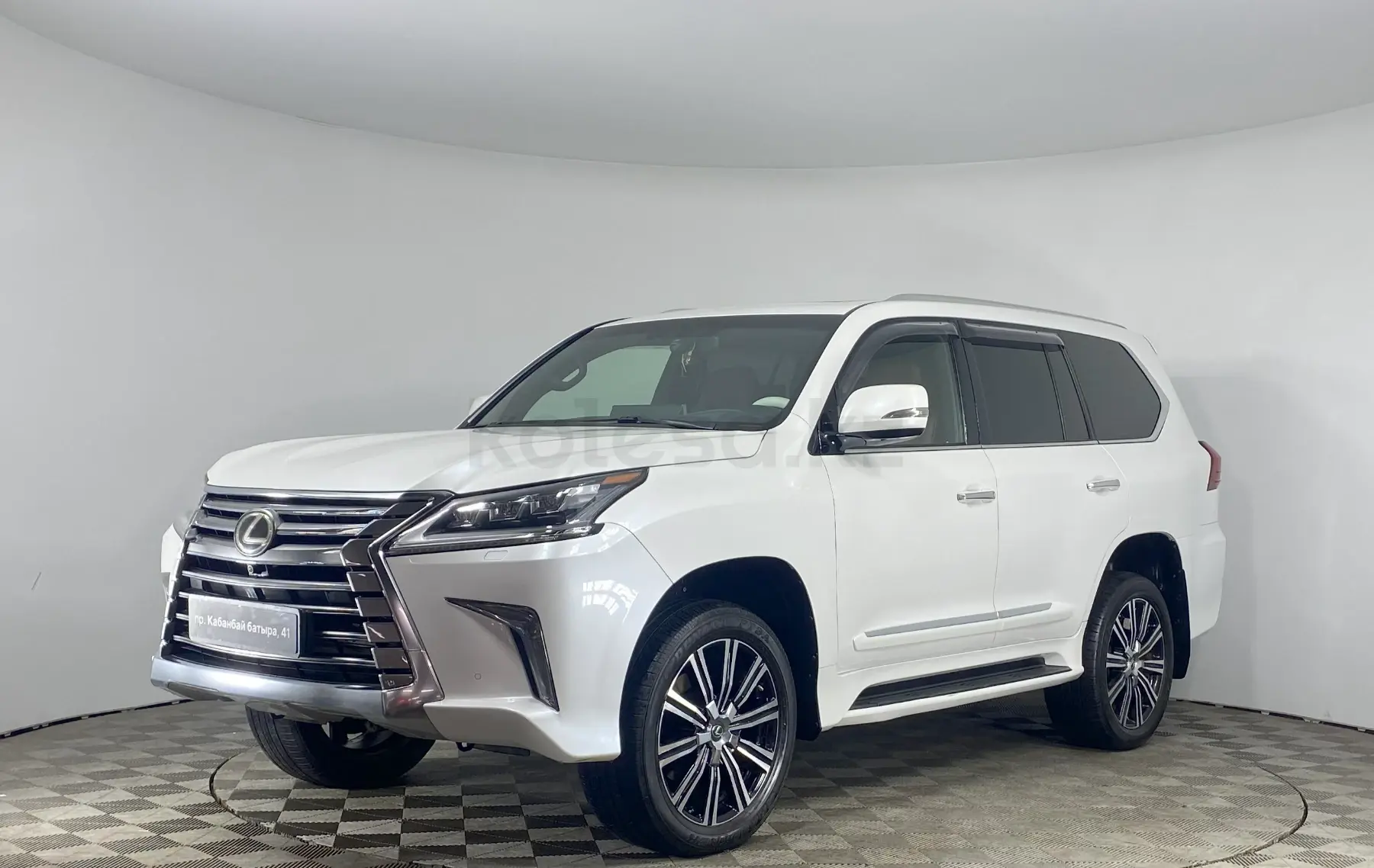 Продажа Lexus LX 570 2017 года в Астане - №180513618: цена 37980000₸. Купить Lexus LX 570 — Колёса