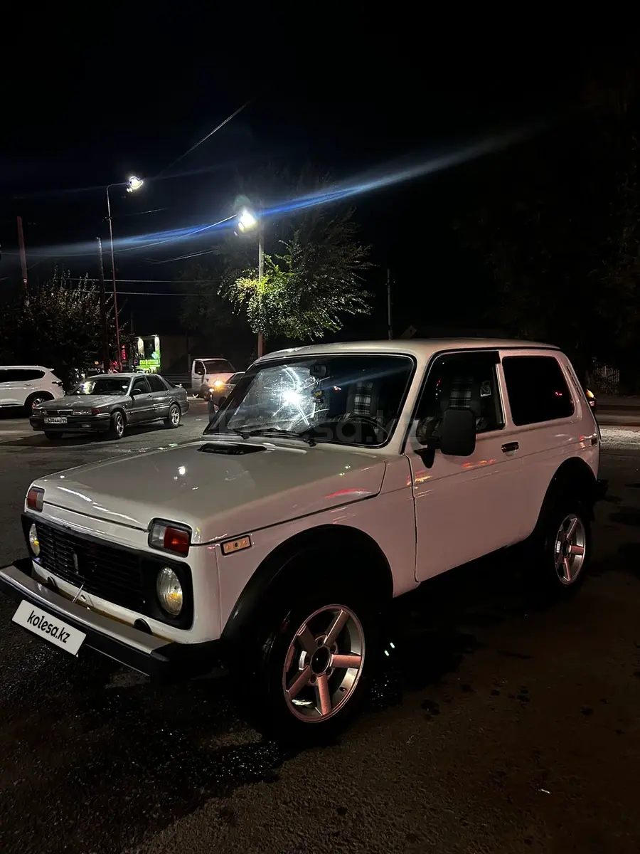 Продажа ВАЗ (Lada) Lada 2121 2000 года в Алматы - №175855518: цена 1300000₸. Купить ВАЗ (Lada ...