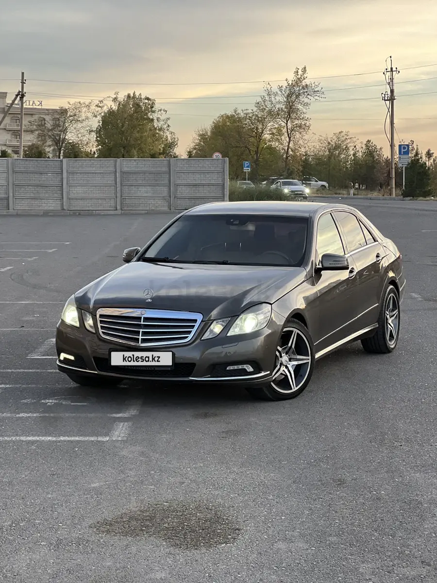 Продажа Mercedes-Benz E 300 2010 года в Шымкенте - №180664780: цена 7000000₸. Купить Mercedes ...