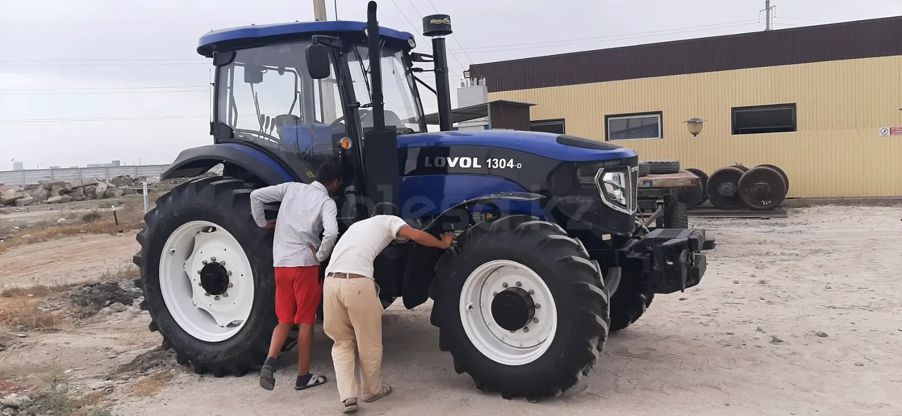 Продажа тракторов Lovol 2021 года в Атырау - №166706573. Купить Б/у Lovol — Колёса
