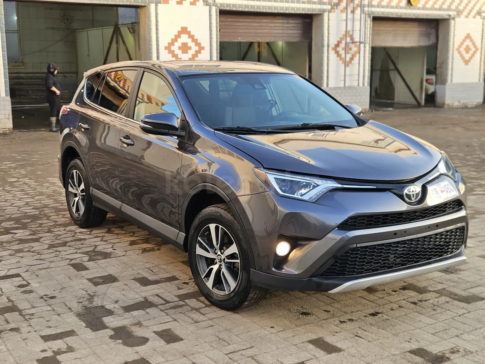 Продажа Toyota RAV4 2018 года в Актобе - №168644682: цена 8100000 ...