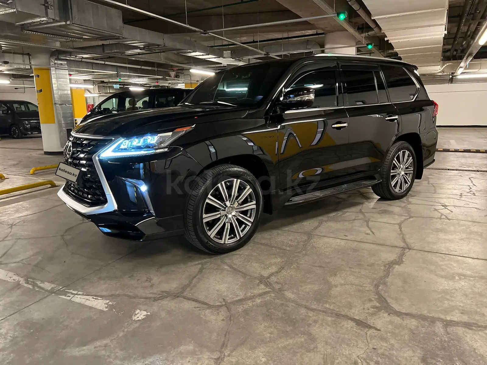 Продажа Lexus LX 570 2017 года в Алматы - №160718783: цена 52000000₸. Купить Lexus LX 570 — Колёса