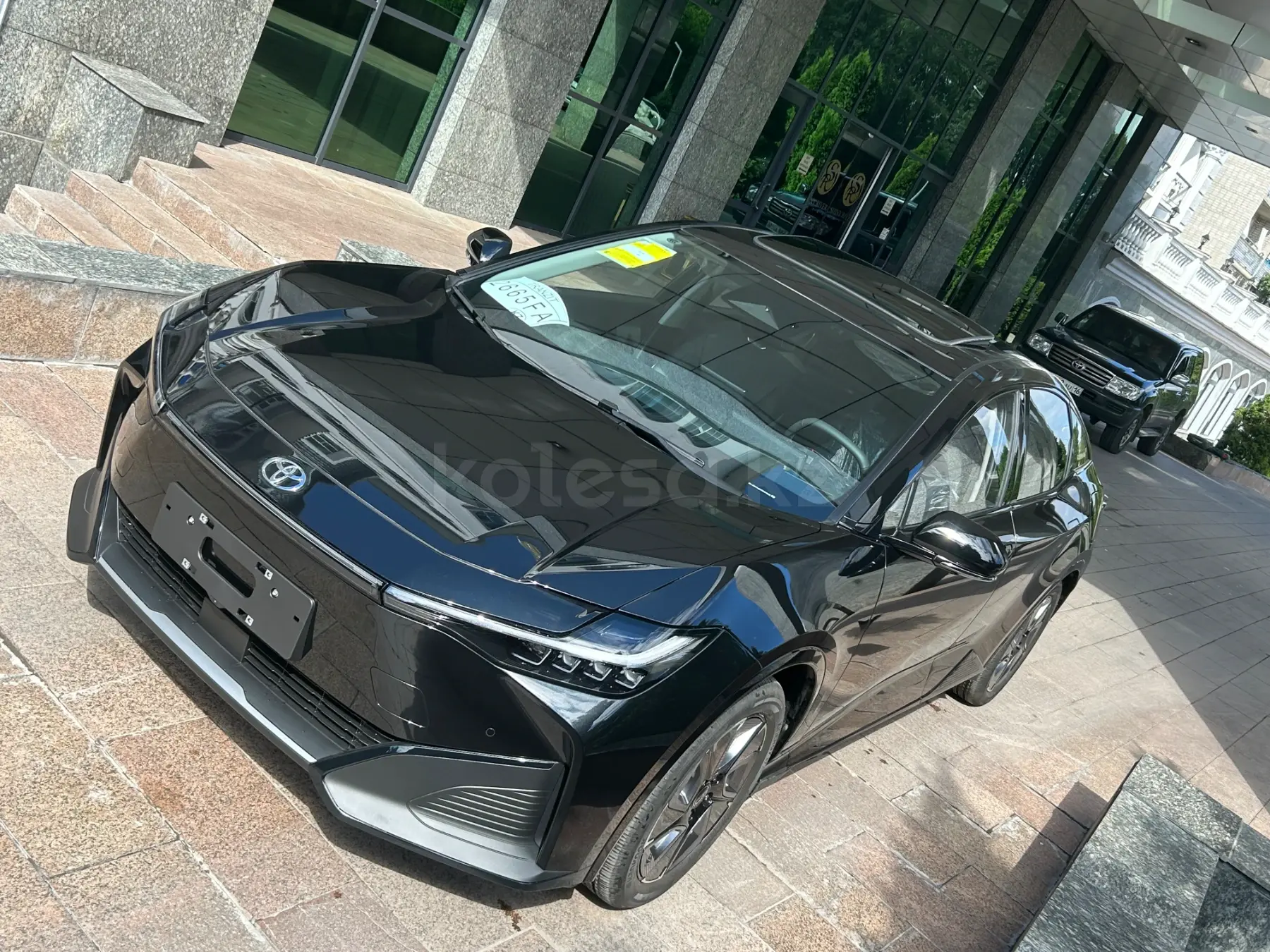 Продажа Toyota bZ3 2023 года в Усть-Каменогорске - №166715719: цена 13500000₸. Купить Toyota bZ3 ...