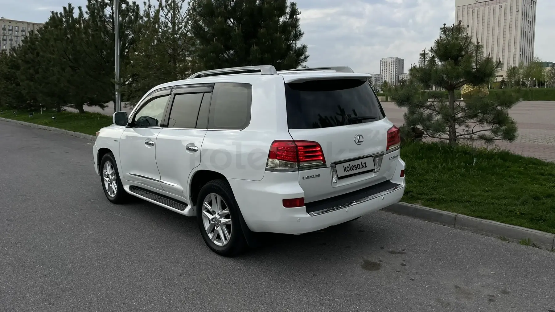 Продажа Lexus LX 570 2008 года в Шымкенте - №159383073: цена 15000000 ...