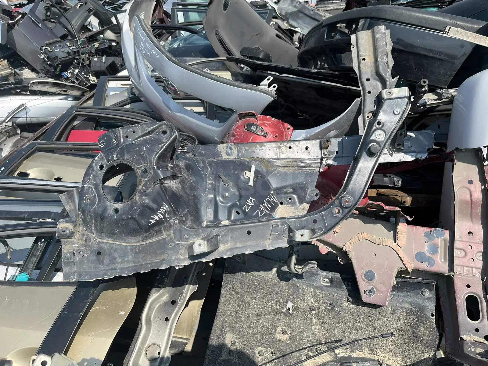 Лонжерон Камри 55 в Алматы - №152125181: купить запчасти на Колёсах