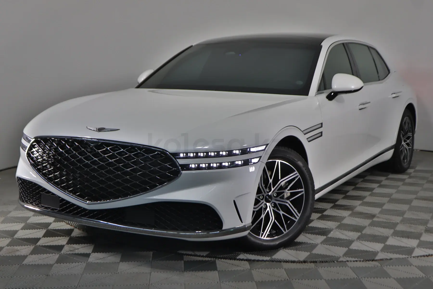 Продажа Genesis G90 2022 года в Алматы - №163018699: цена 52000000₸. Купить Genesis G90 — Колёса