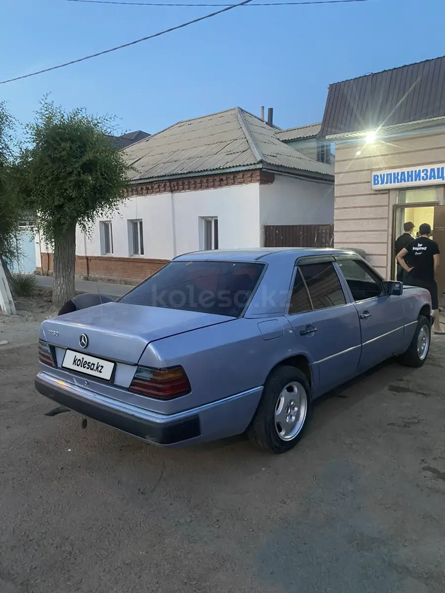 Продажа Mercedes-Benz E 230 1992 года в Кызылорде - №163923498: цена 800000₸. Купить Mercedes ...