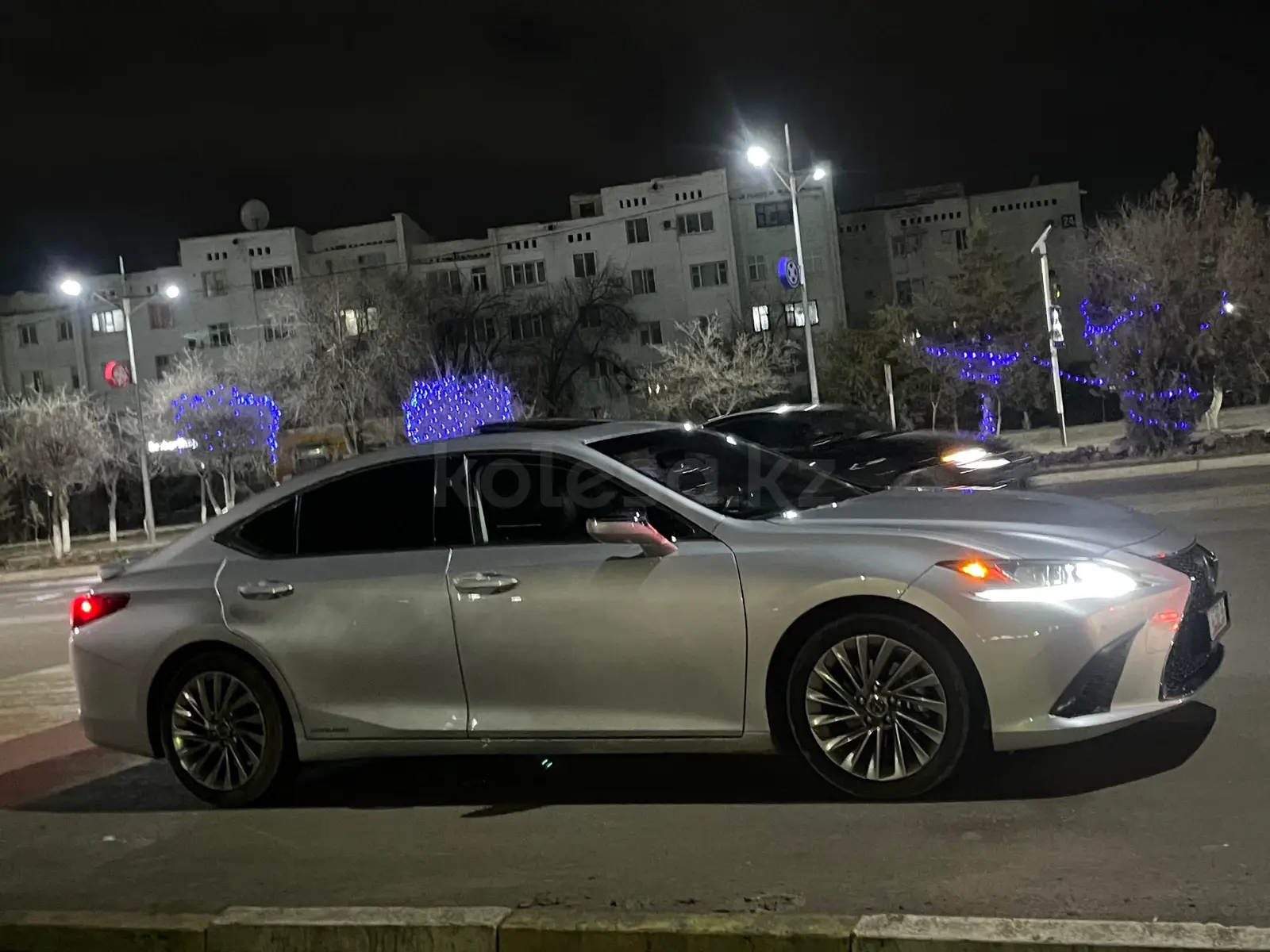 Продажа Lexus ES 300h 2018 года в Актау - №181328584: цена 16700000₸. Купить Lexus ES 300h — Колёса