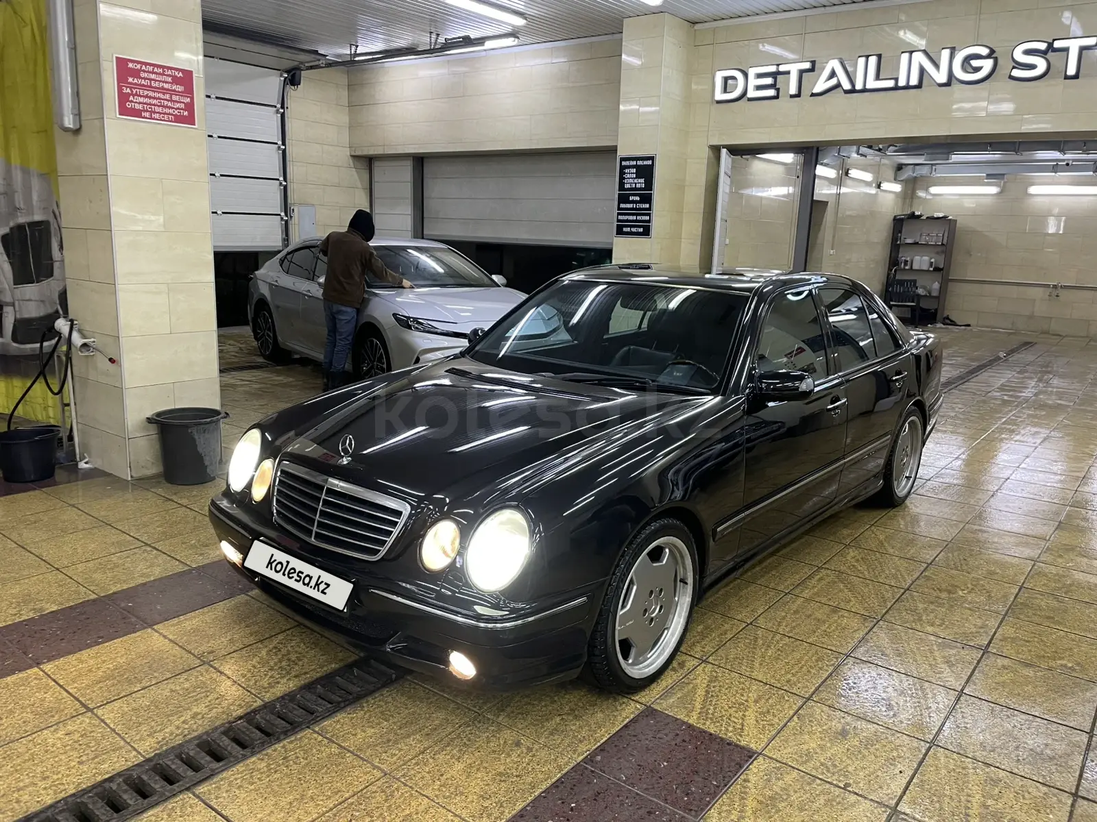 Продажа Mercedes-Benz E 320 1999 года в Шымкенте - №180817269: цена 6000000₸. Купить Mercedes ...