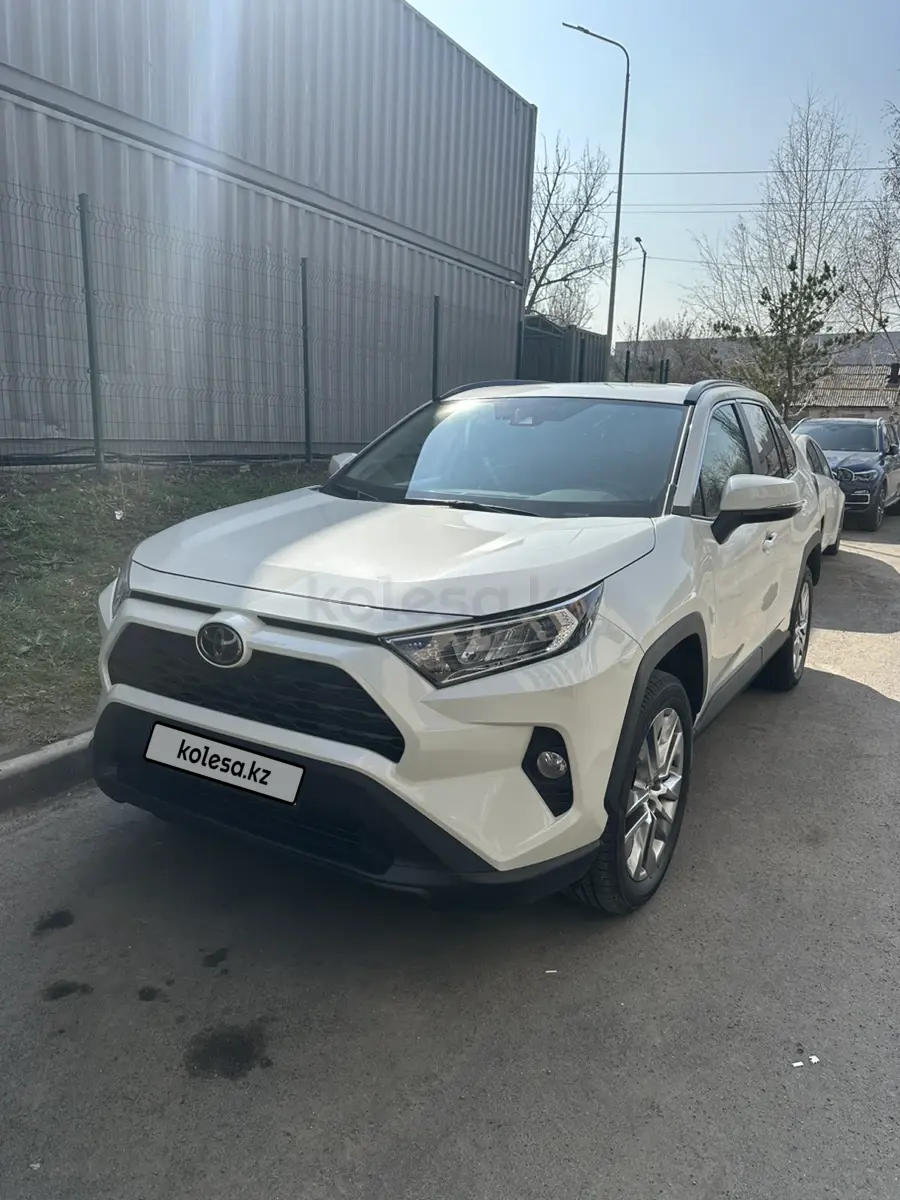 Продажа Toyota RAV4 2021 года в Алматы - №167807063: цена 15500000 ...