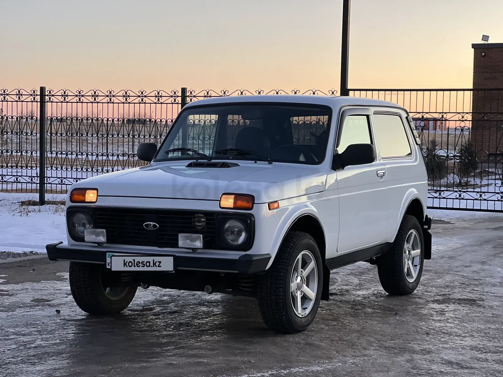 Продажа ВАЗ (Lada) Lada 2121 2014 года в Актобе - №180939895: цена ...