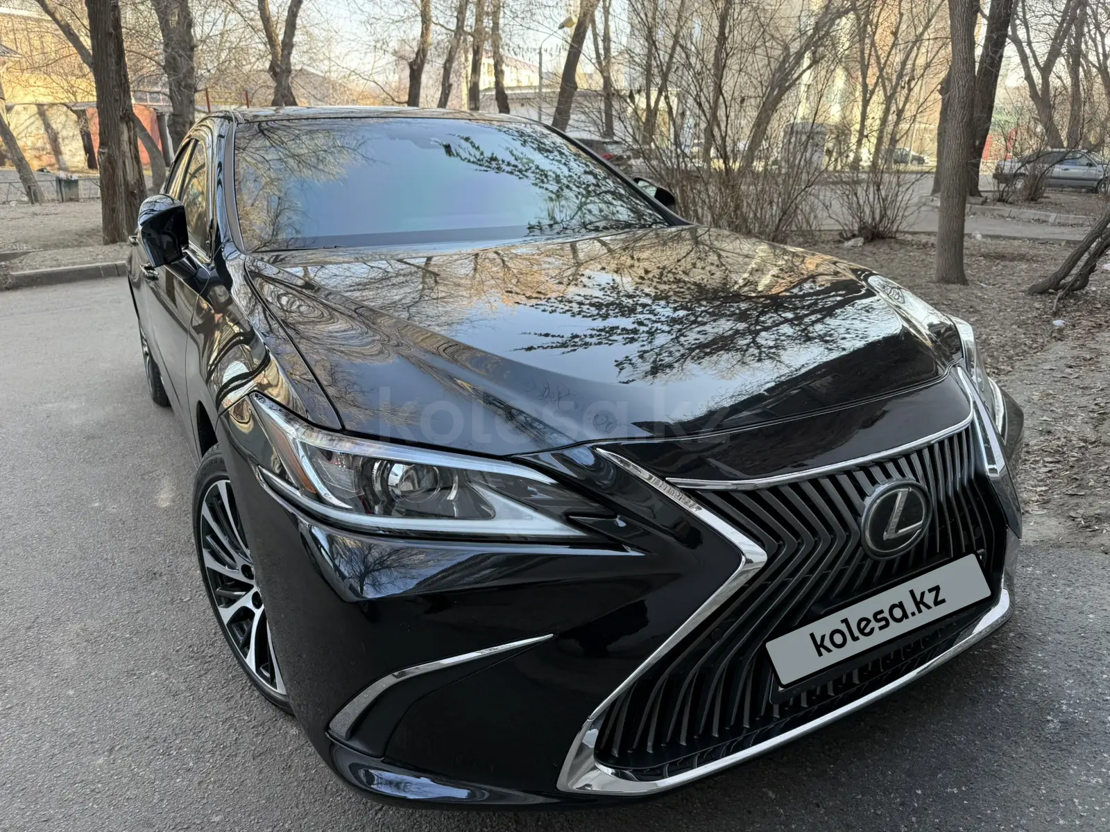 Продажа Lexus ES 350 2020 года в Алматы - №175948820: цена 23000000 ...
