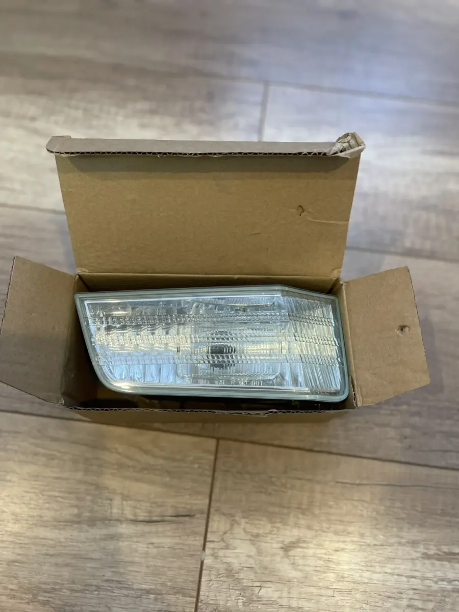 Фонарь заднего хода на Lexus GX 470 в Алматы - №153073382: купить ...