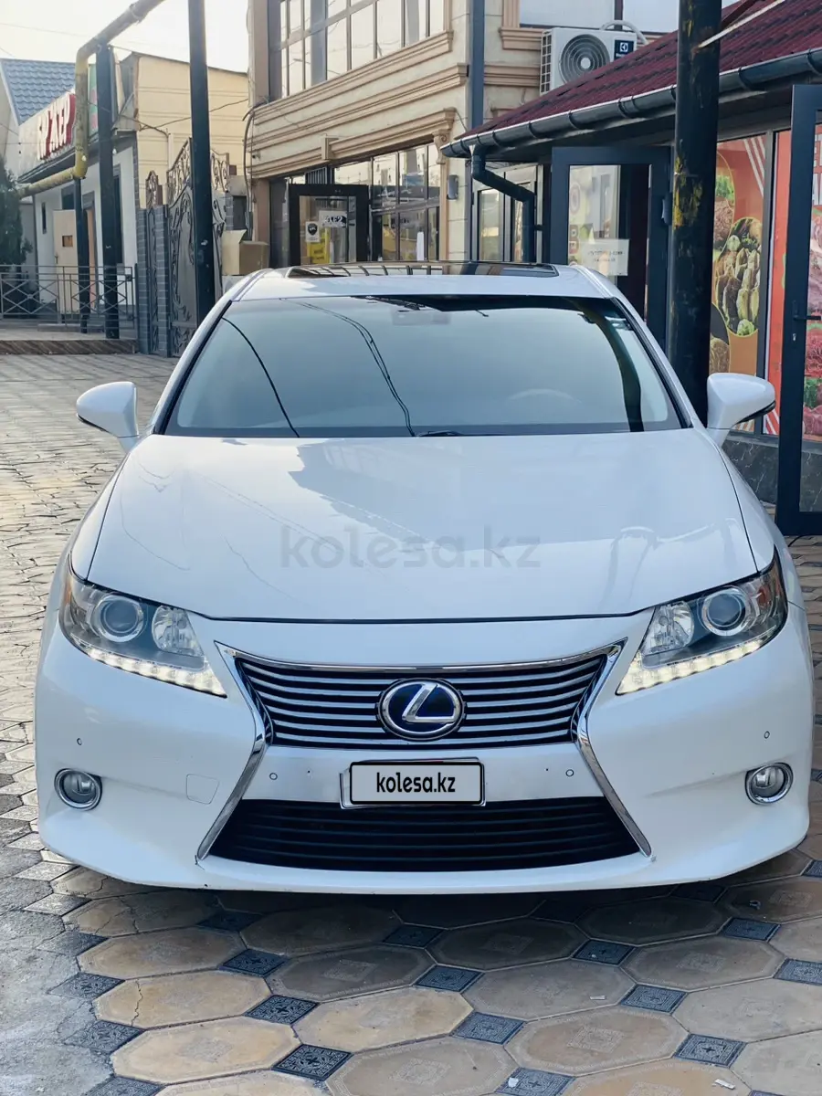 Продажа Lexus ES 300h 2012 года в Шымкенте - №164636684: цена 7500000 ...