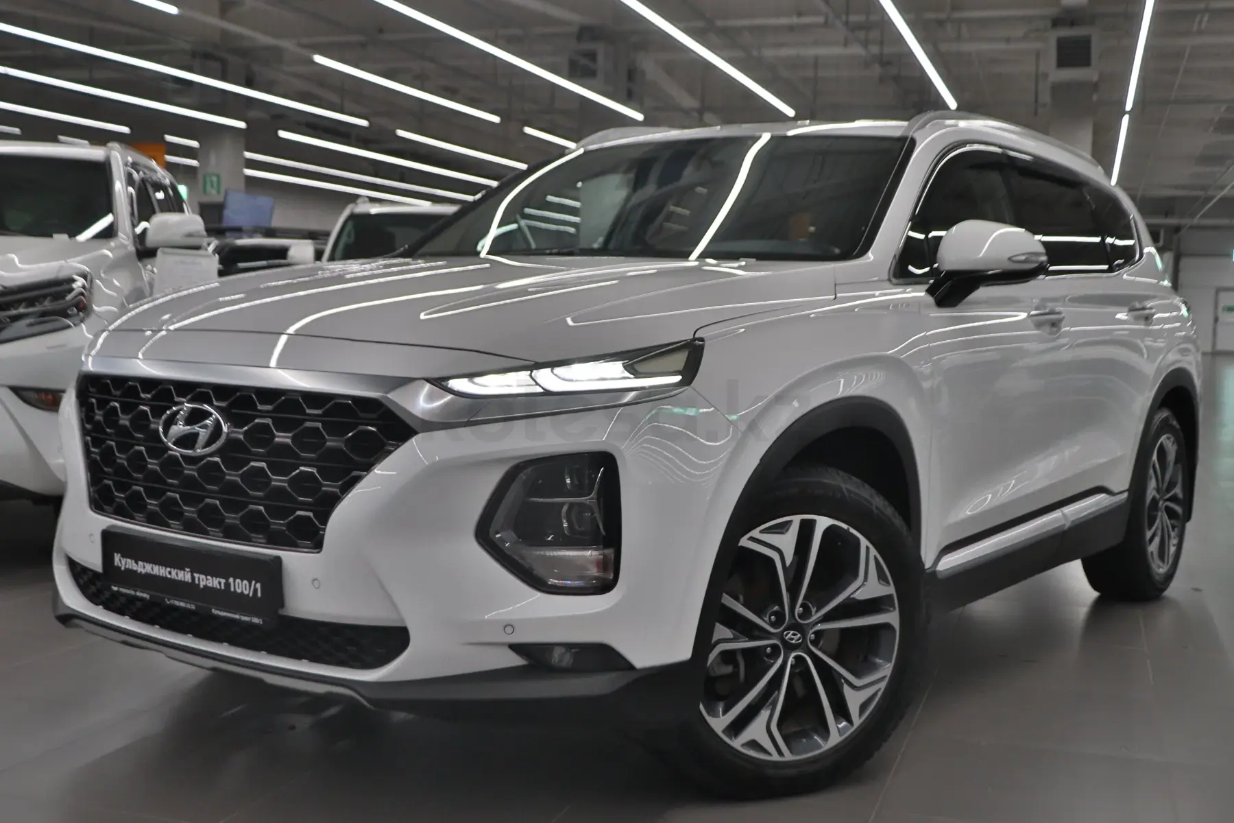 Продажа Hyundai Santa Fe 2020 года в Алматы - №180274328: цена 14590000 ...