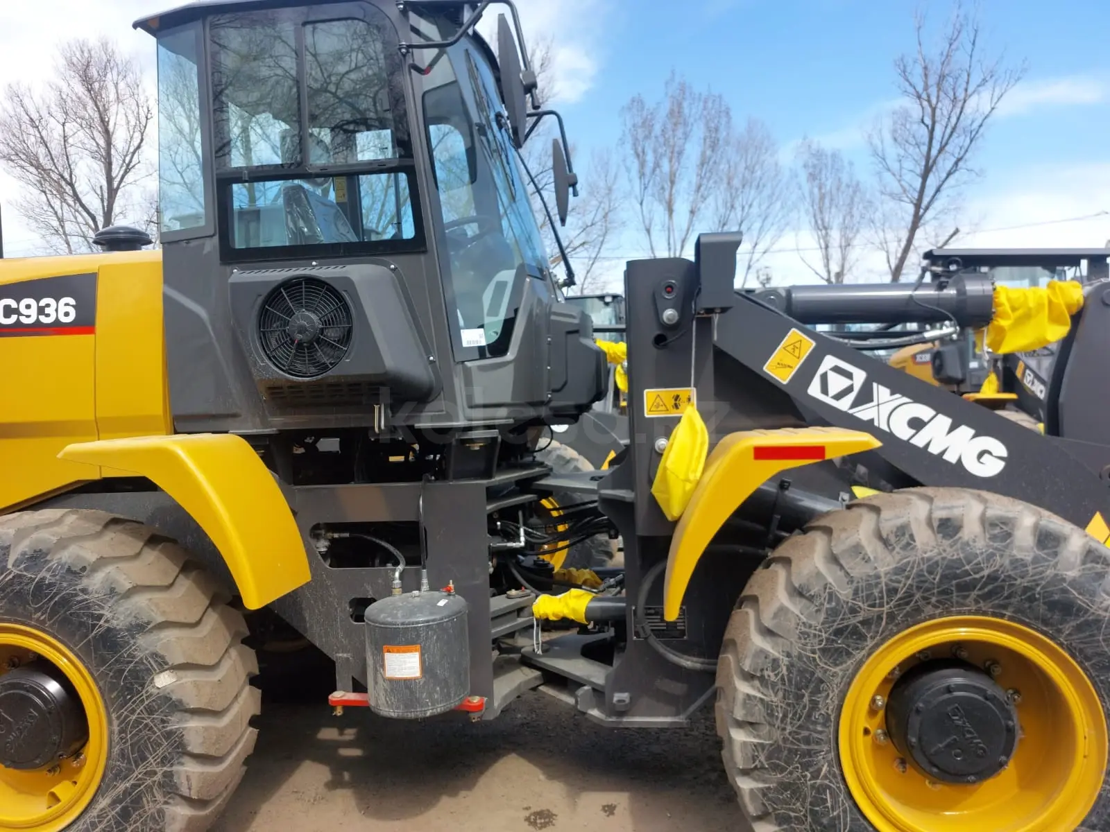 Продажа погрузчиков XCMG 2025 года в Алматы - №182627392. Купить новый XCMG — Колёса