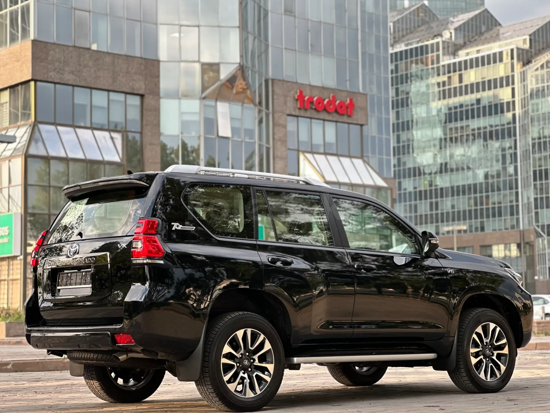 Продажа Toyota Land Cruiser Prado 2019 года в Алматы - №165879542: цена ...