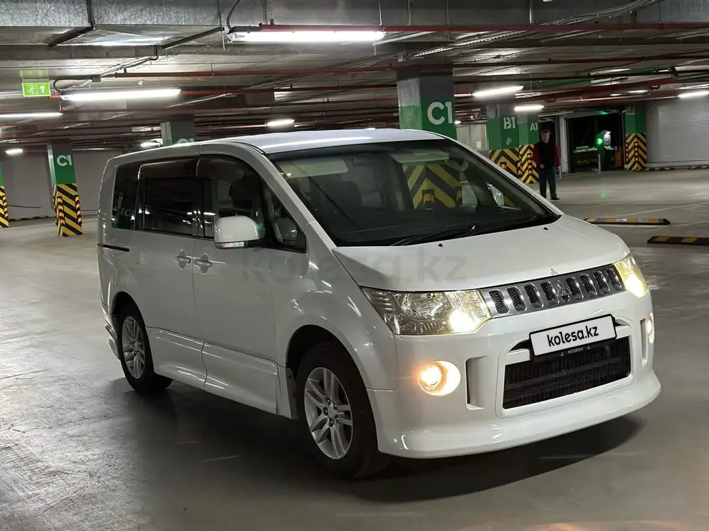 Продажа Mitsubishi Delica D:5 2010 года в Алматы - №163606843: цена ...