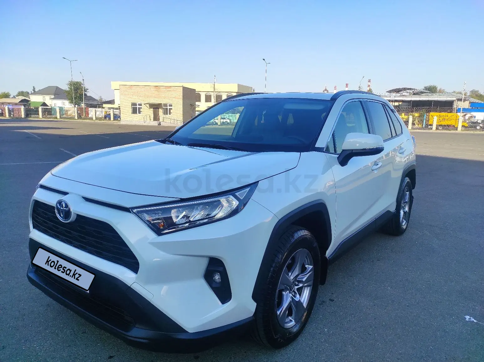 toyota-rav-4-2022-164272868-19500000