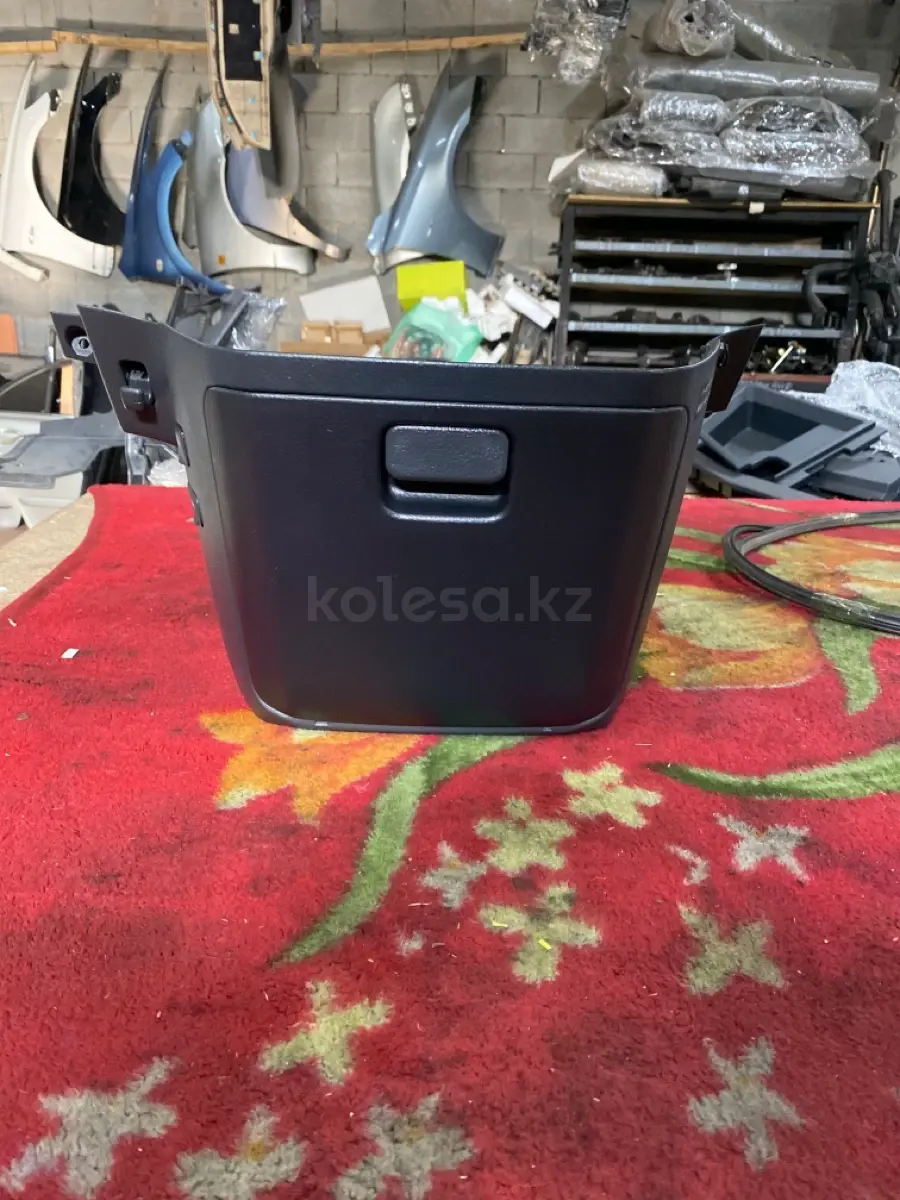 Центральная консоль, ящик, борода на тойота ипсум в Алматы - №153363833 ...